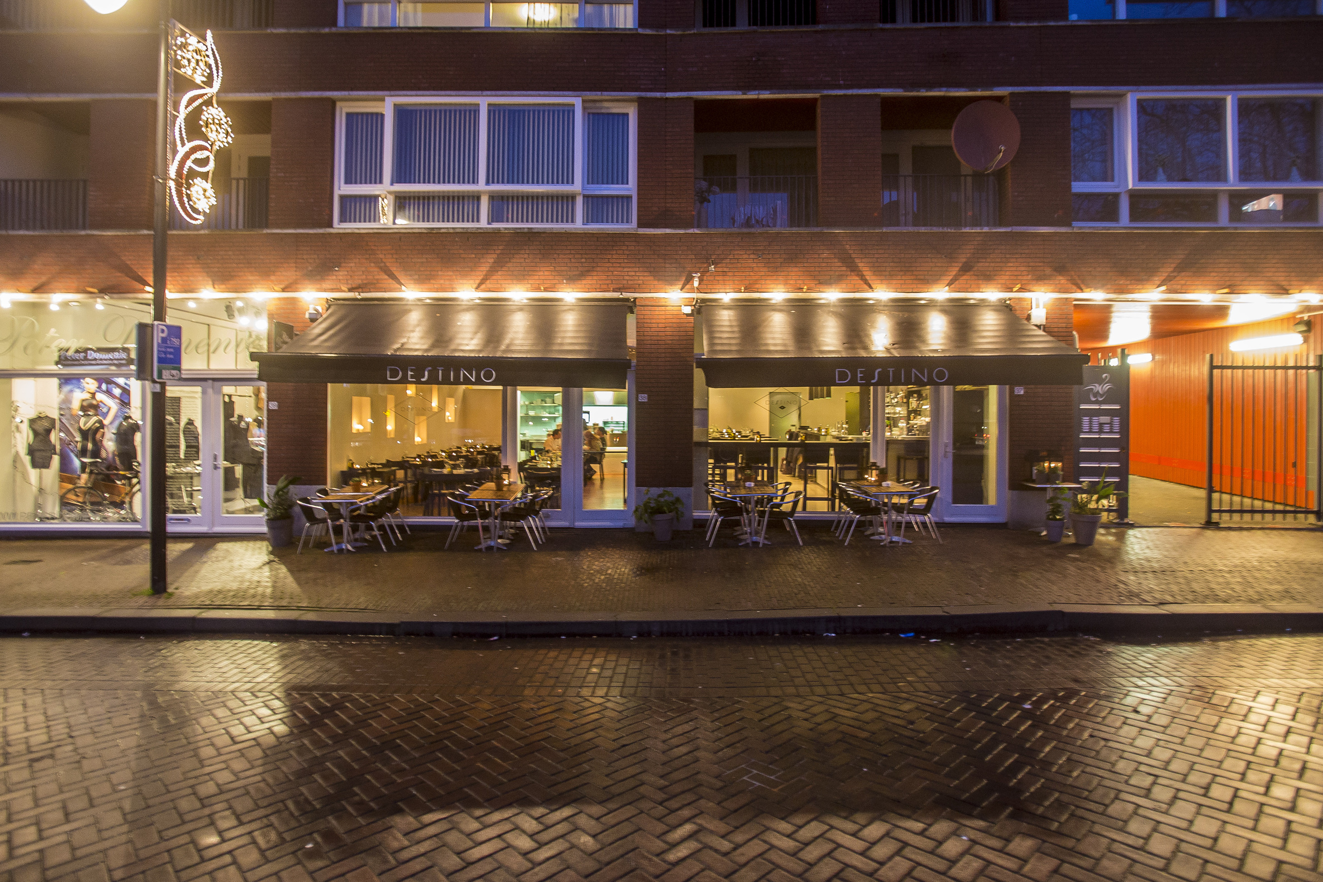 Destino - De Buik van Rotterdam