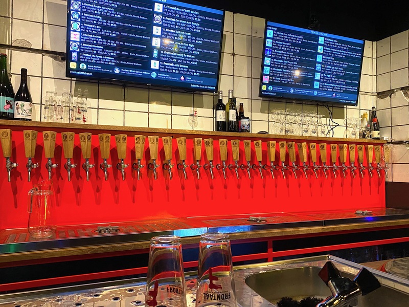 Frontaal Little Bar - De Buik van Utrecht