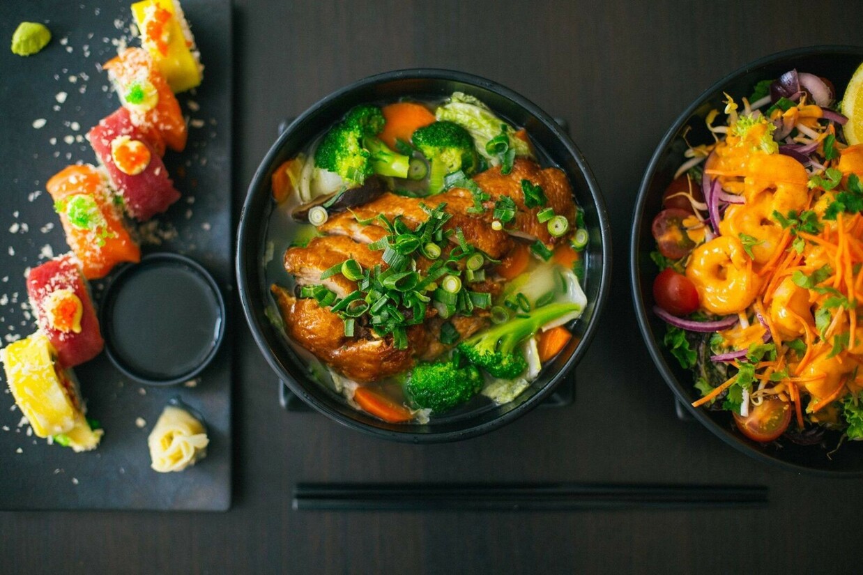 Noodles eten bij nieuwe Nooch Rotterdam - De Buik van Rotterdam