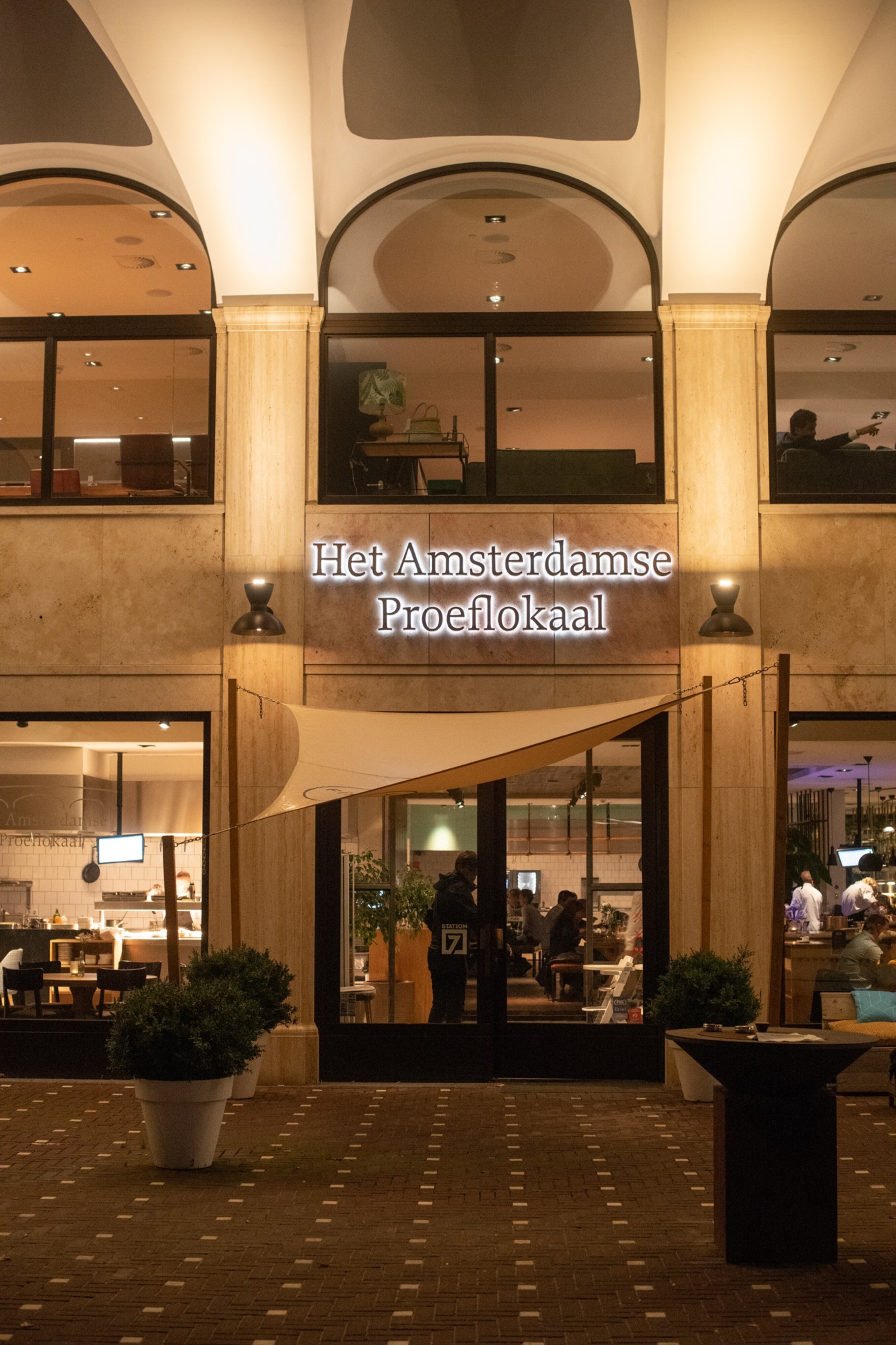 Het Amsterdamse Proeflokaal - De Buik van Amsterdam