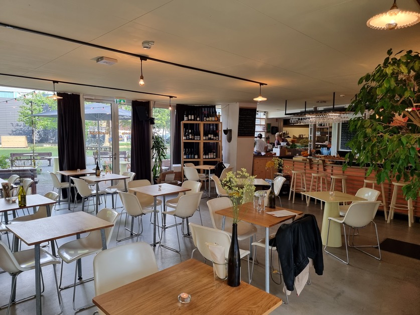 Restaurant Entrepot - De Buik van Amsterdam