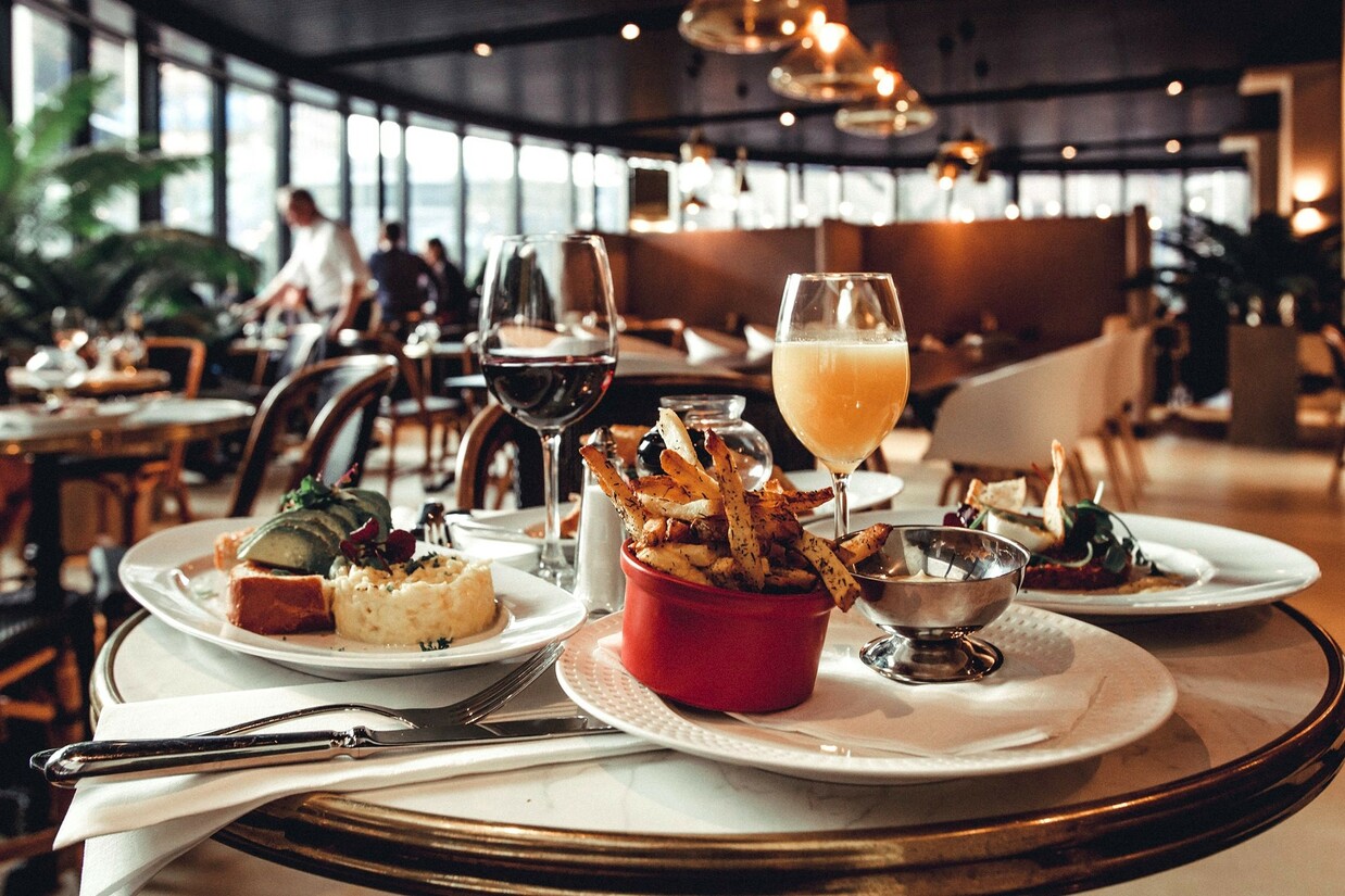 8x Franse bistro’s en brasserieën. - De Buik van Rotterdam