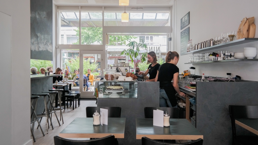 Nine Bar - De Buik van Rotterdam