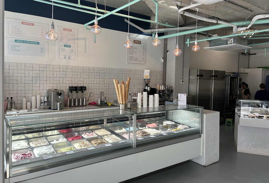 Ook voor patisserie ga je naar IJssalon Noli - De Buik van Rotterdam