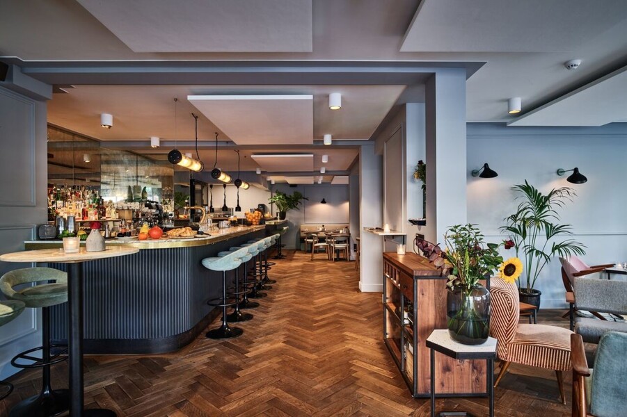 Vanderveen Bar & Kitchen: Geen gedoe, niet too hip to handle, maar ...