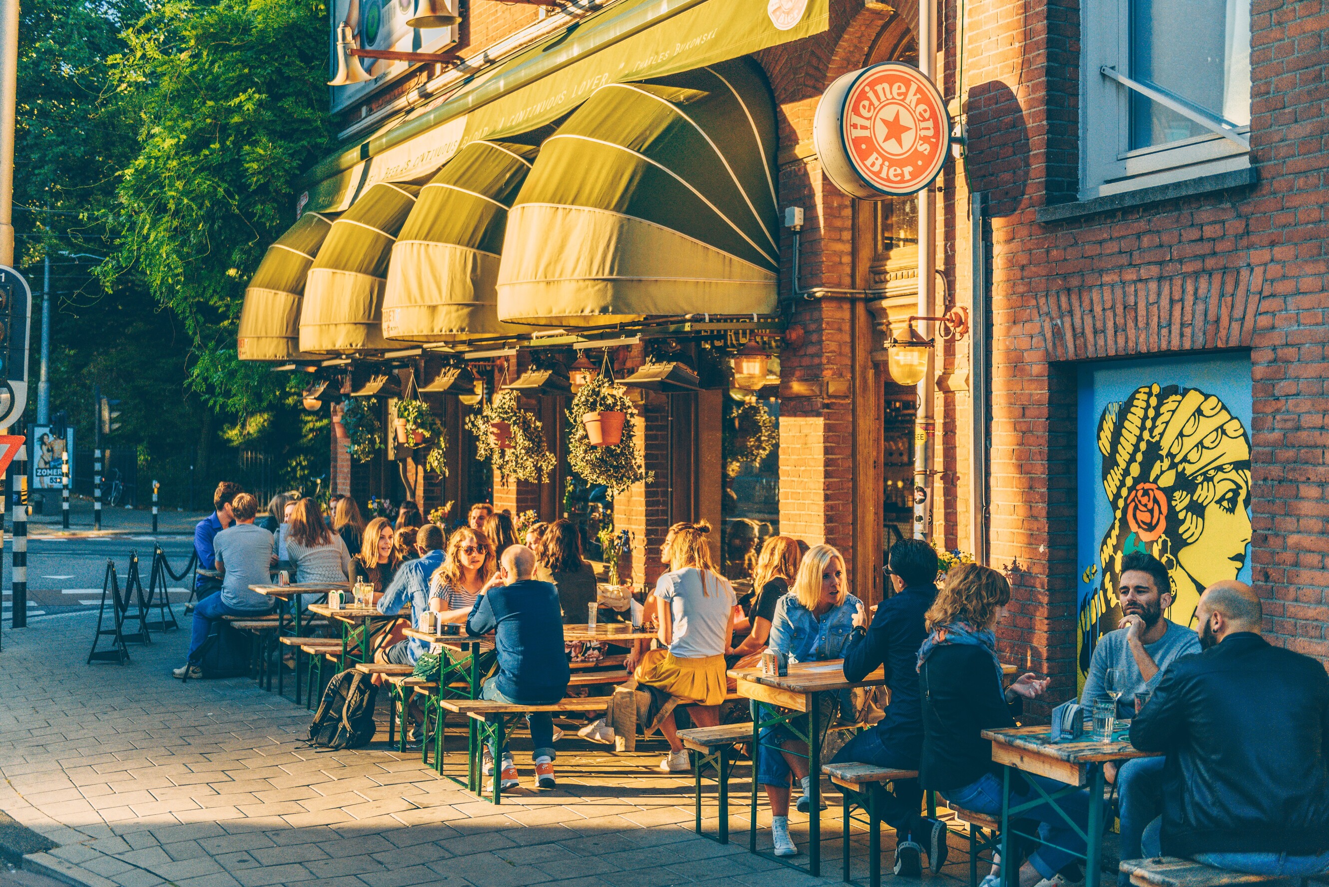 Bar Bukowski - De Buik van Amsterdam
